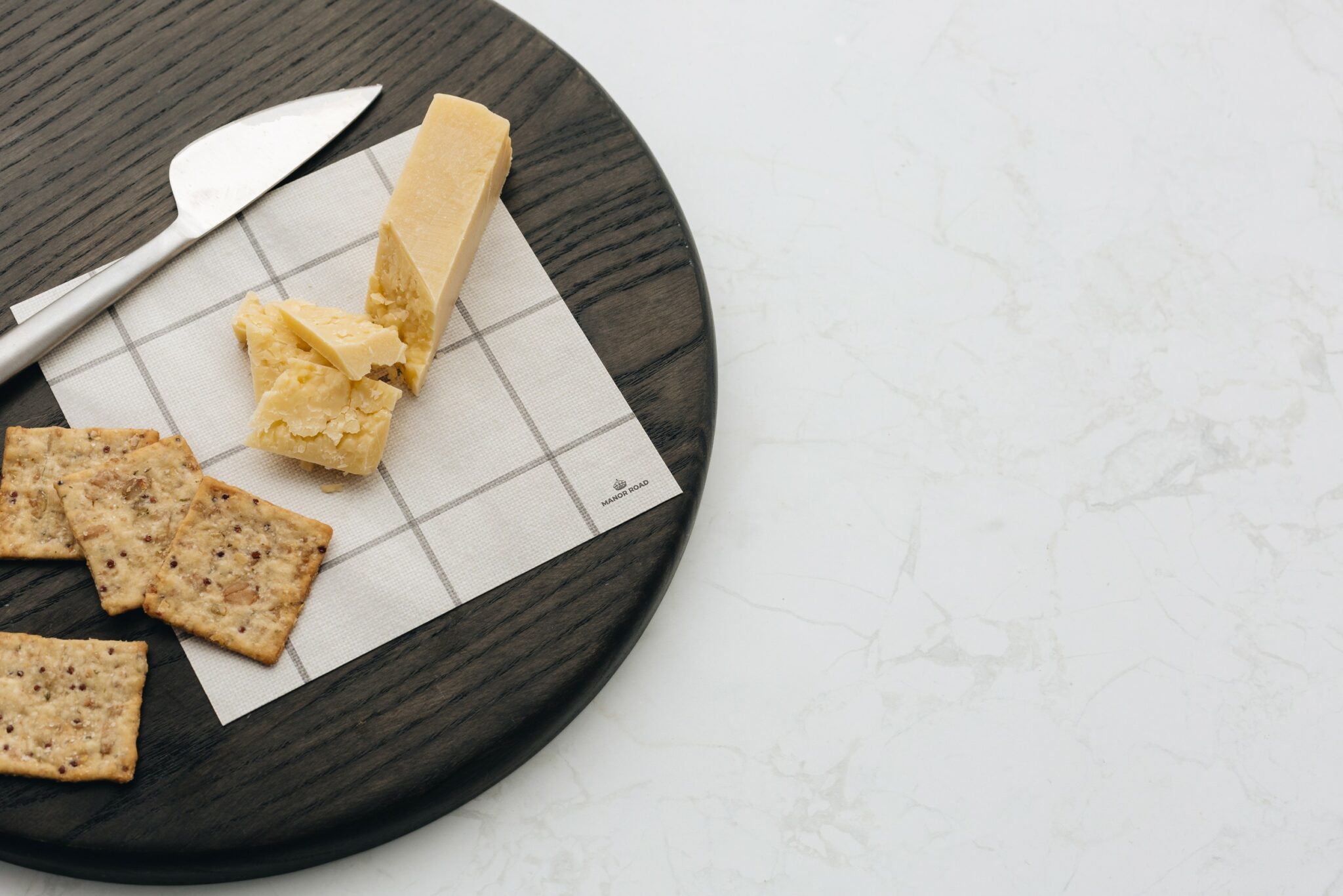 Black & White Check Linen Cheese Board Presentation Cards – Manor Road